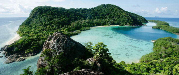 How Island Chains Form | TheYachtMarket