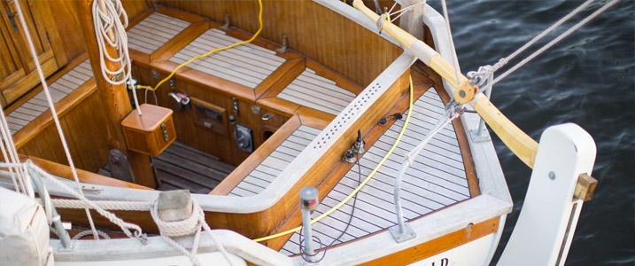 The Ultimate Guide to Boat Waxing | TheYachtMarket