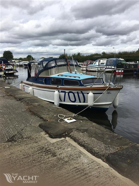 Fairey Marine Huntress 23 Used Boat for for Sale in Yorkshire, United ...